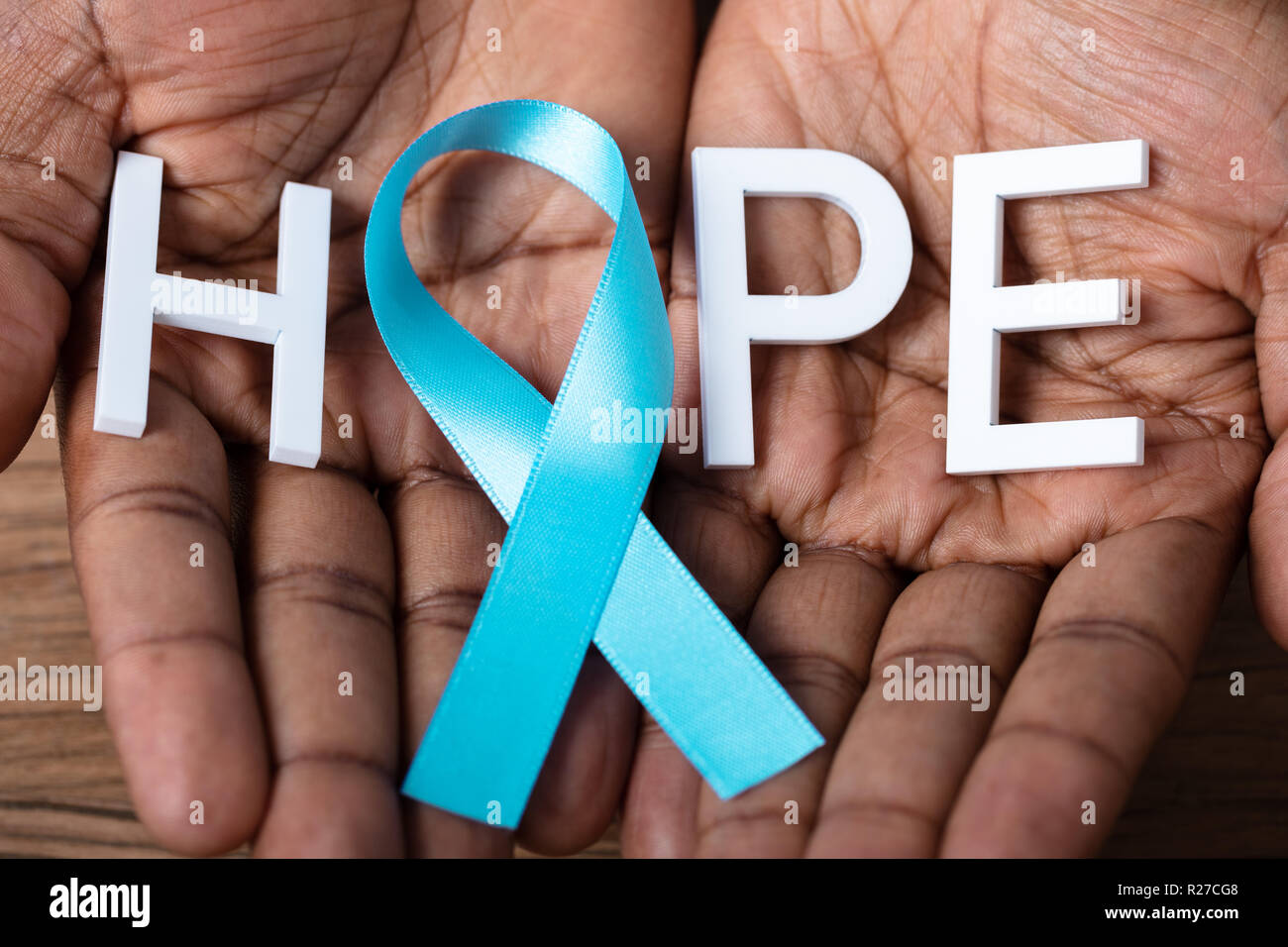 Cervical cancer ribbon hi-res stock photography and images - Alamy