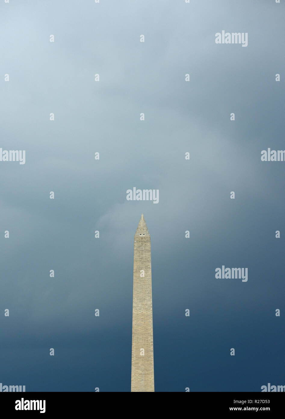 Obelisk historic landmark tower mall national building exterior capital ...
