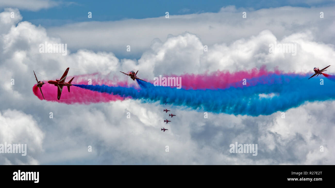 Raf display hawk flying smoke wing hi-res stock photography and images ...