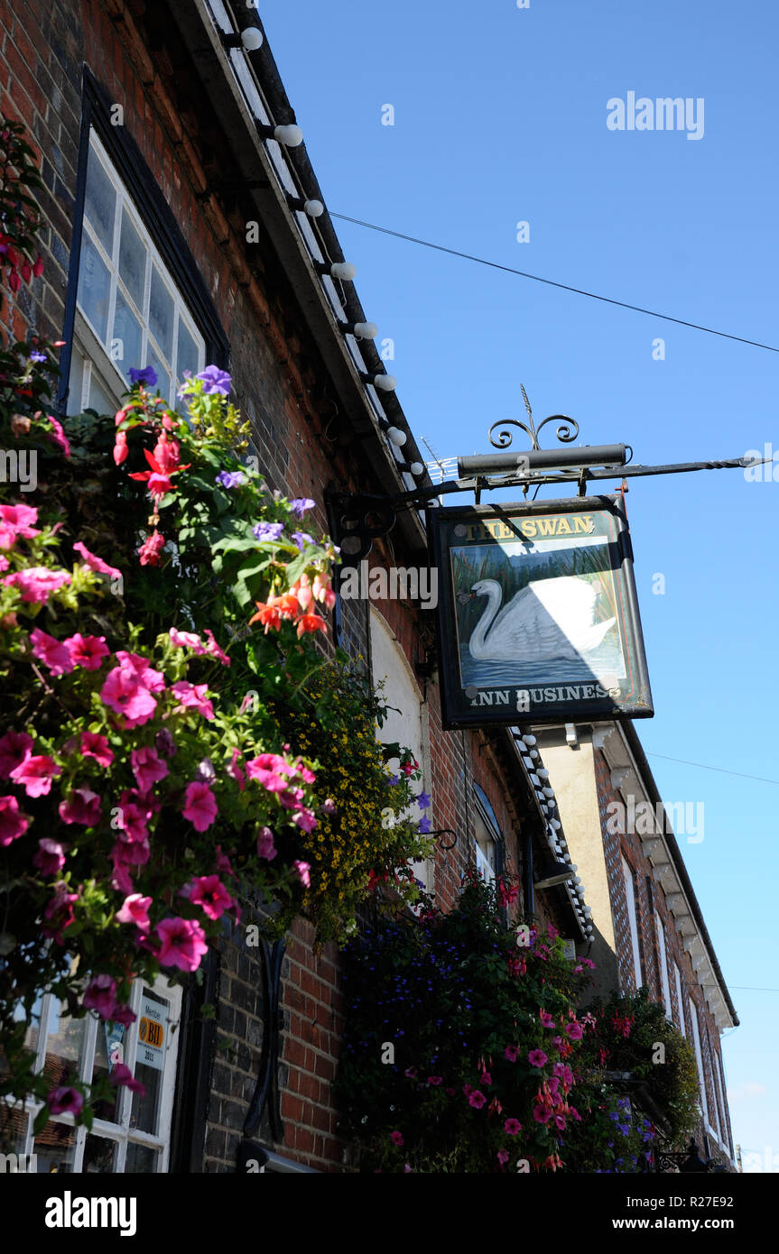 The Swan Inn, Markyate. Hertfordshire, dating to the early seventeenth ...