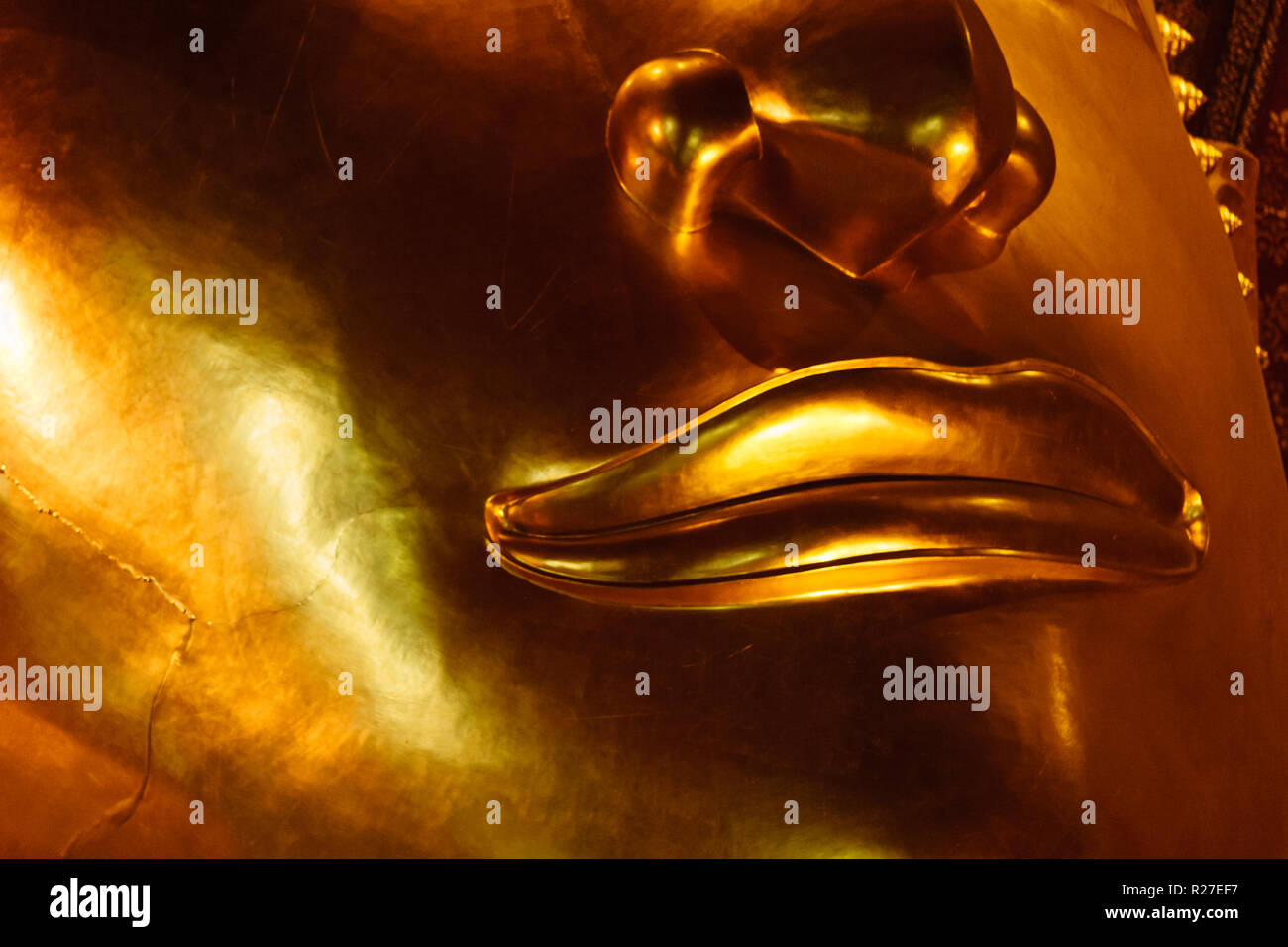 Bangkok, Thailand : Detail of the lips of the 46 m long reclining ...