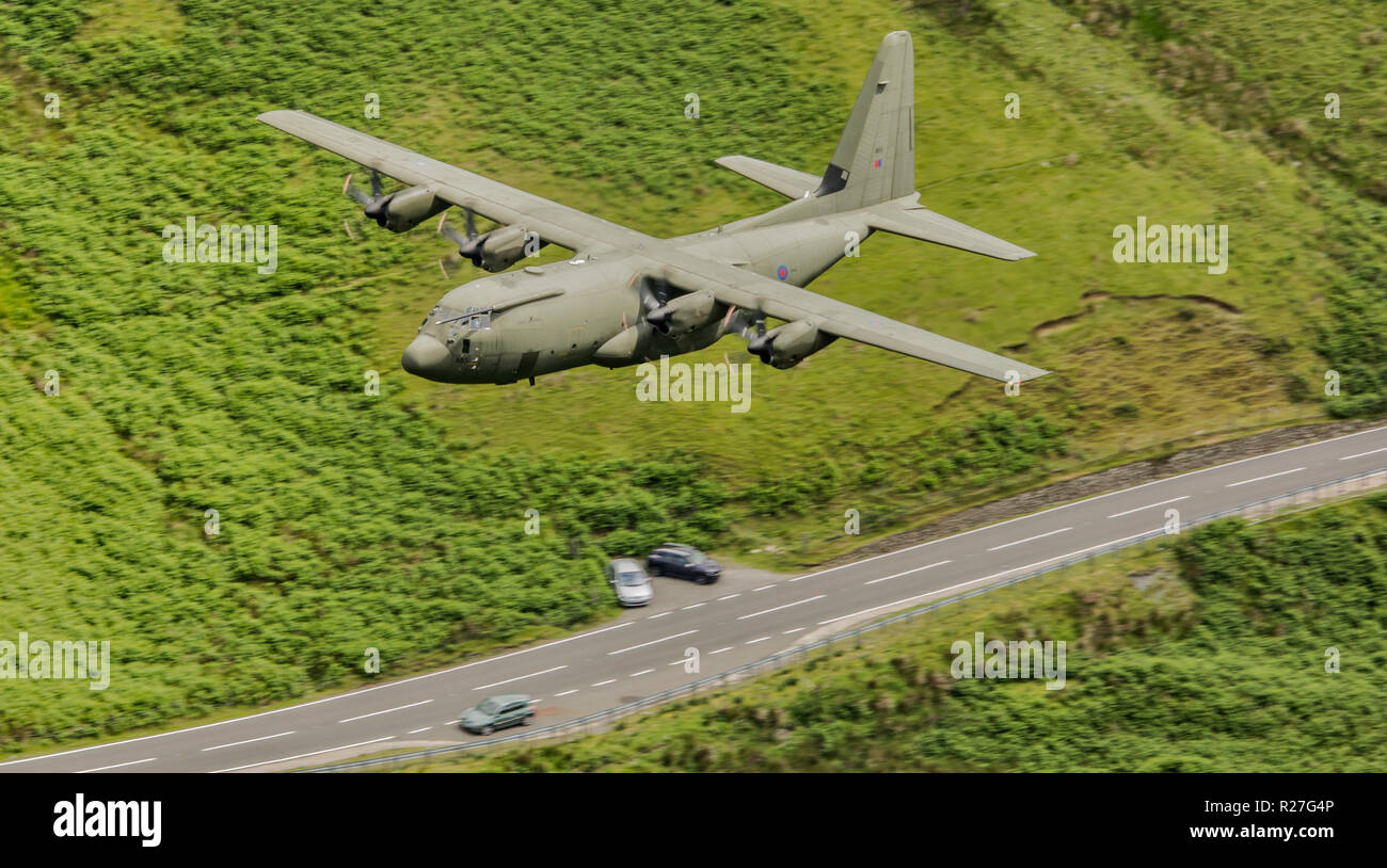 Raf c130j hercules hi-res stock photography and images - Alamy