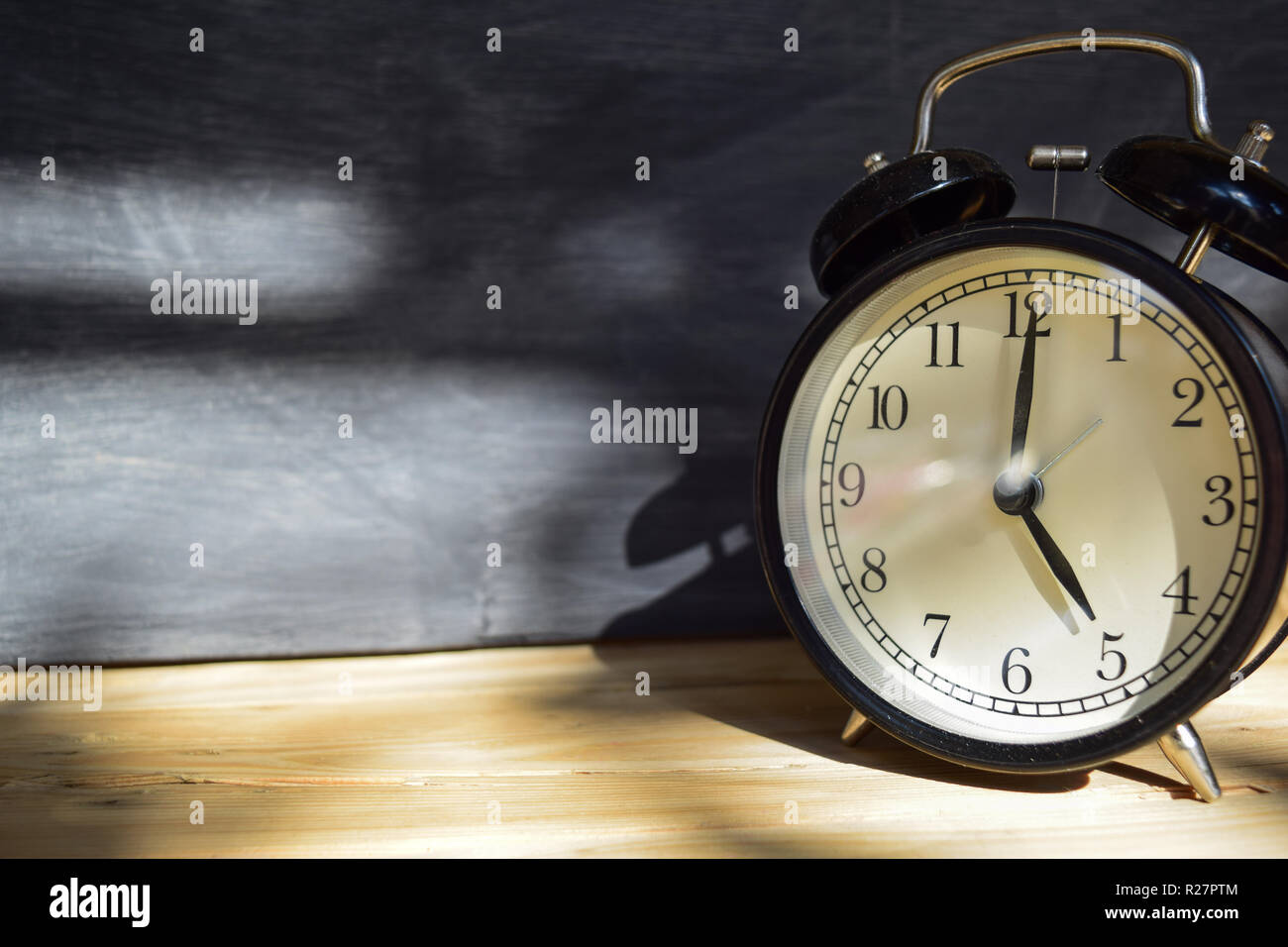 Clock 5 Am Stock Photos & Clock 5 Am Stock Images - Alamy