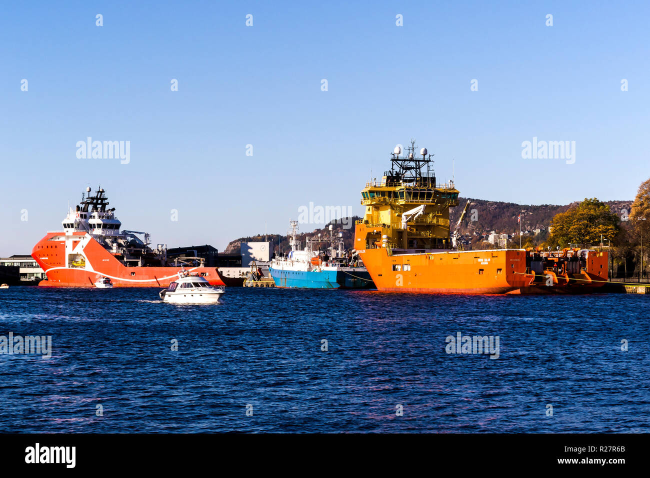 Offshore supply ships along Festningskaien and Skoltegrunnskaien quays ...