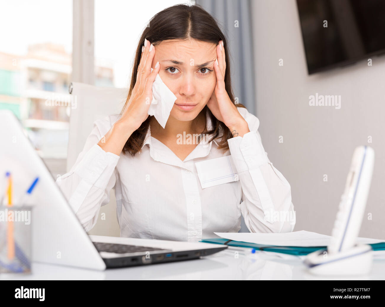 Woman Crying Computer Stock Photos & Woman Crying Computer Stock Images ...