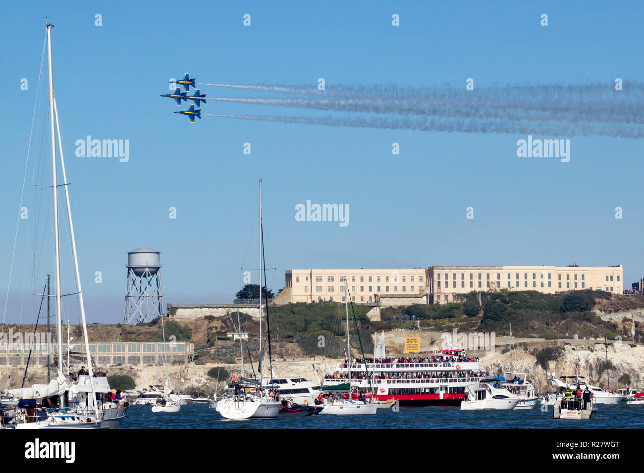 Tailhook hi-res stock photography and images - Alamy