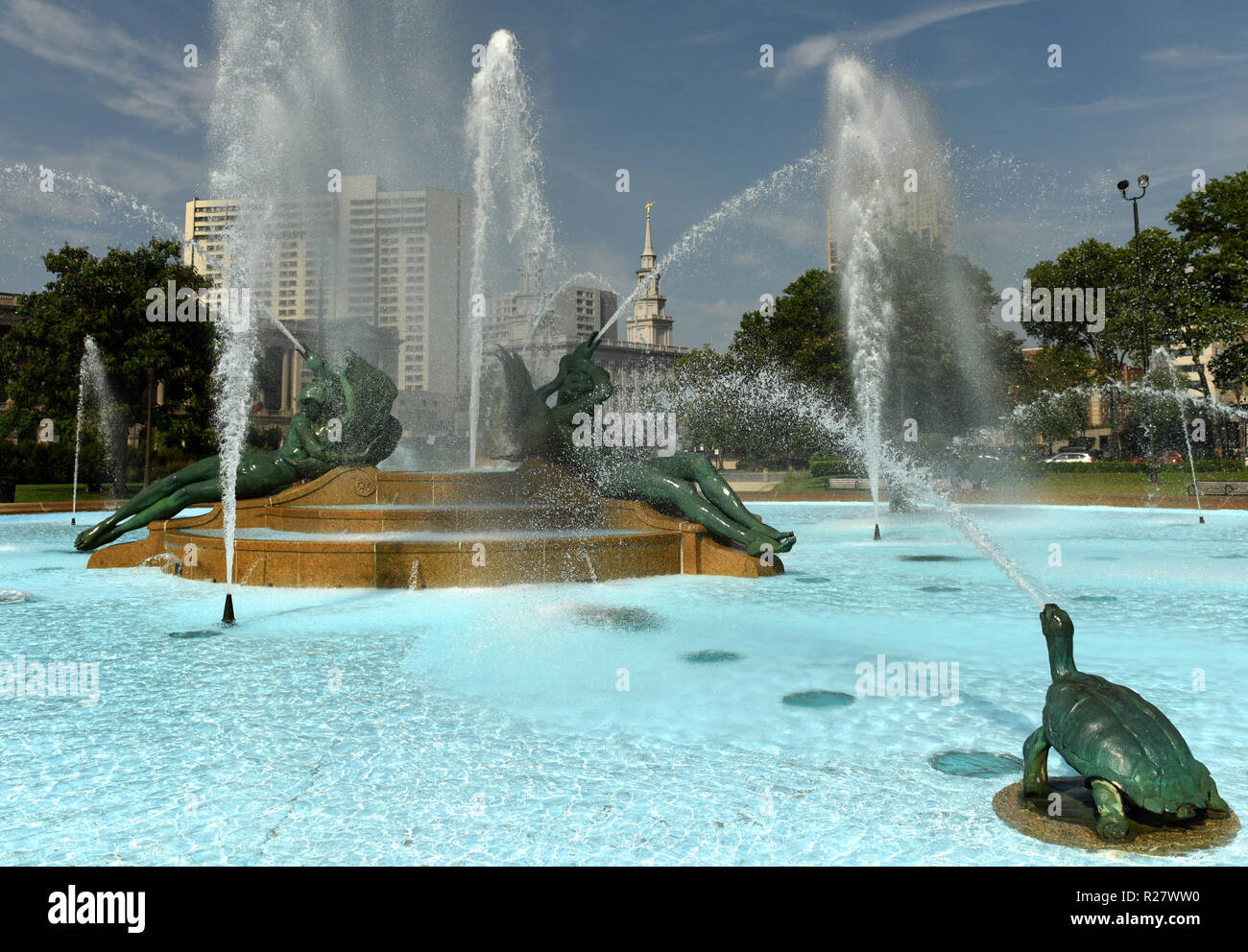 Downtown philly hi-res stock photography and images - Alamy