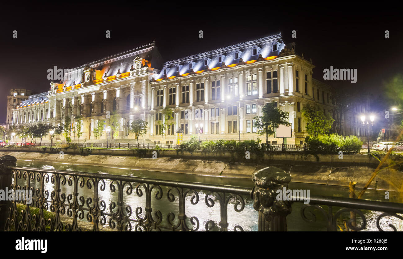 Bucharest palace of justice court hi-res stock photography and images ...