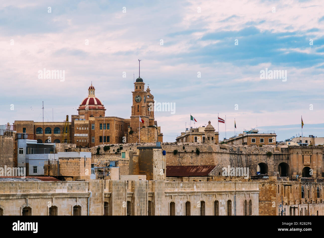 Senglea basilica church hi-res stock photography and images - Alamy
