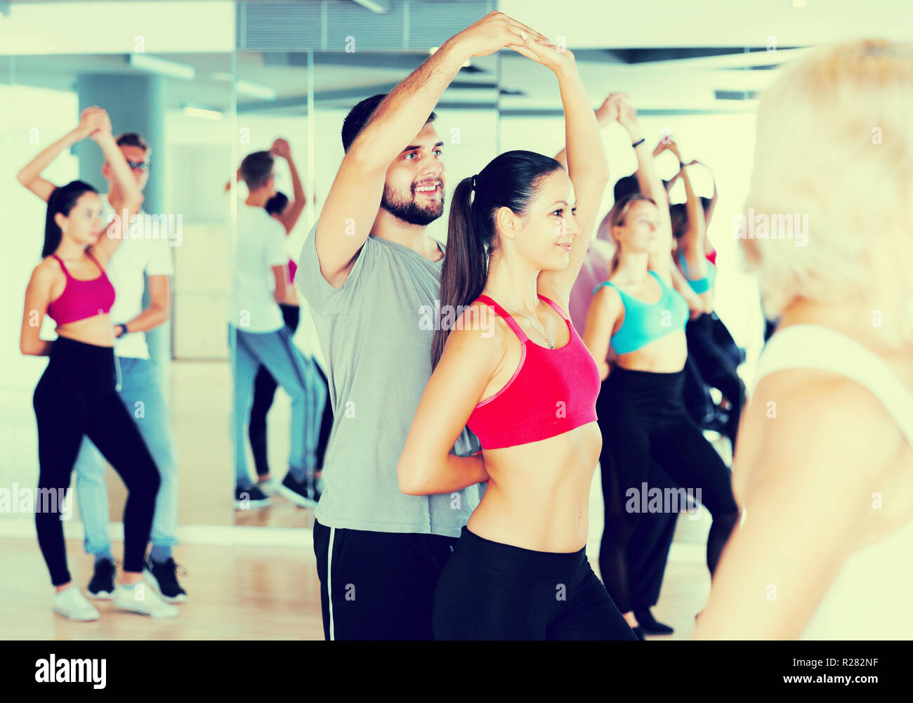 Mature couples ballroom dancing hi-res stock photography and images - Alamy