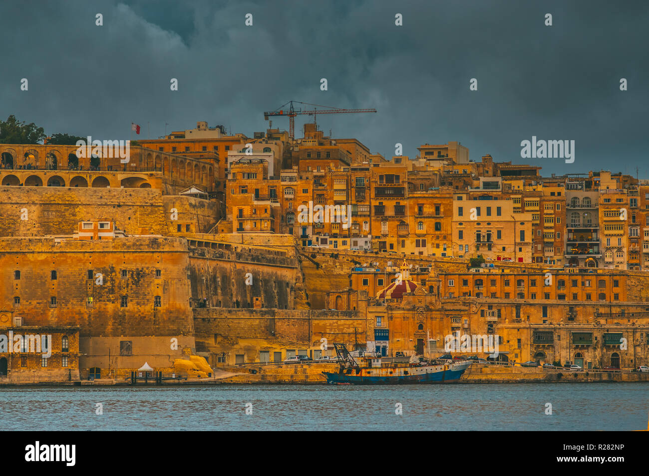 Il birgu hi-res stock photography and images - Alamy
