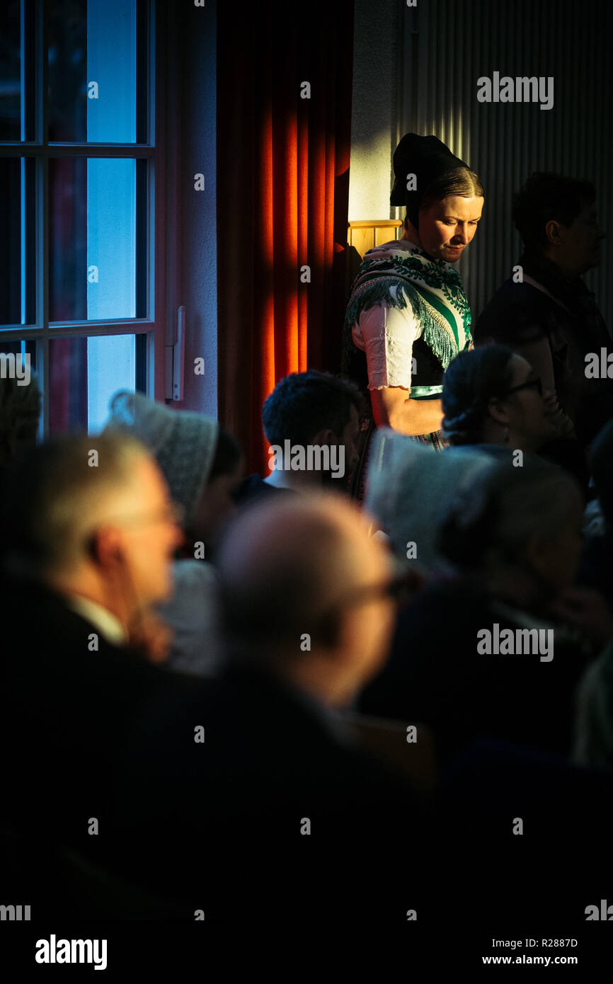 Schleife, Germany. 17th Nov, 2018. A Sorbin in traditional costume ...