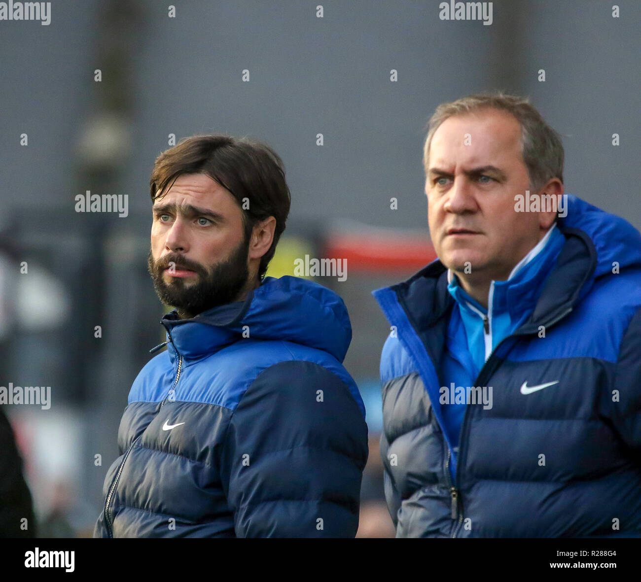 Gary hamilton glenavon manager hi-res stock photography and images - Alamy