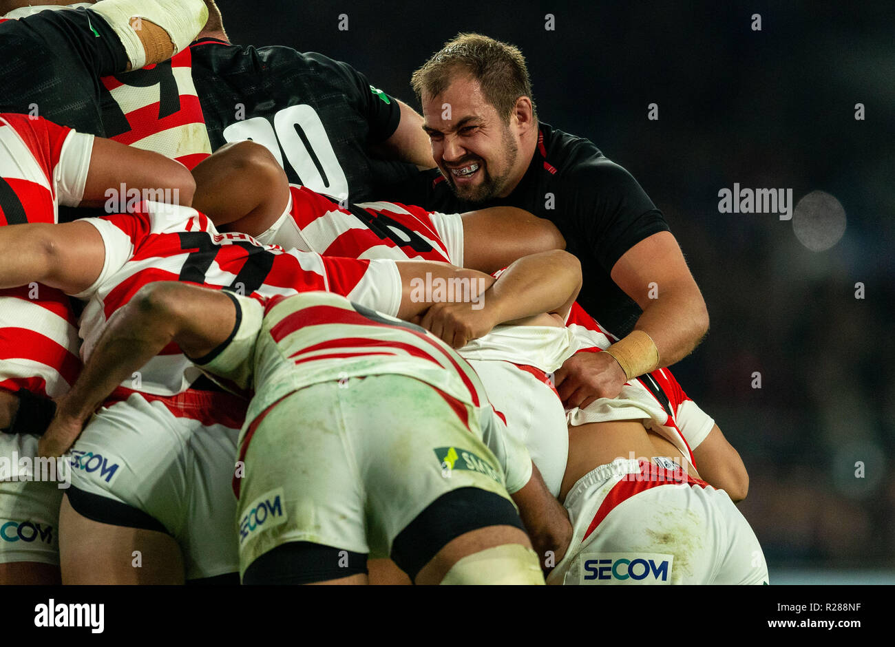 Japan at twickenham stadium hi-res stock photography and images - Alamy