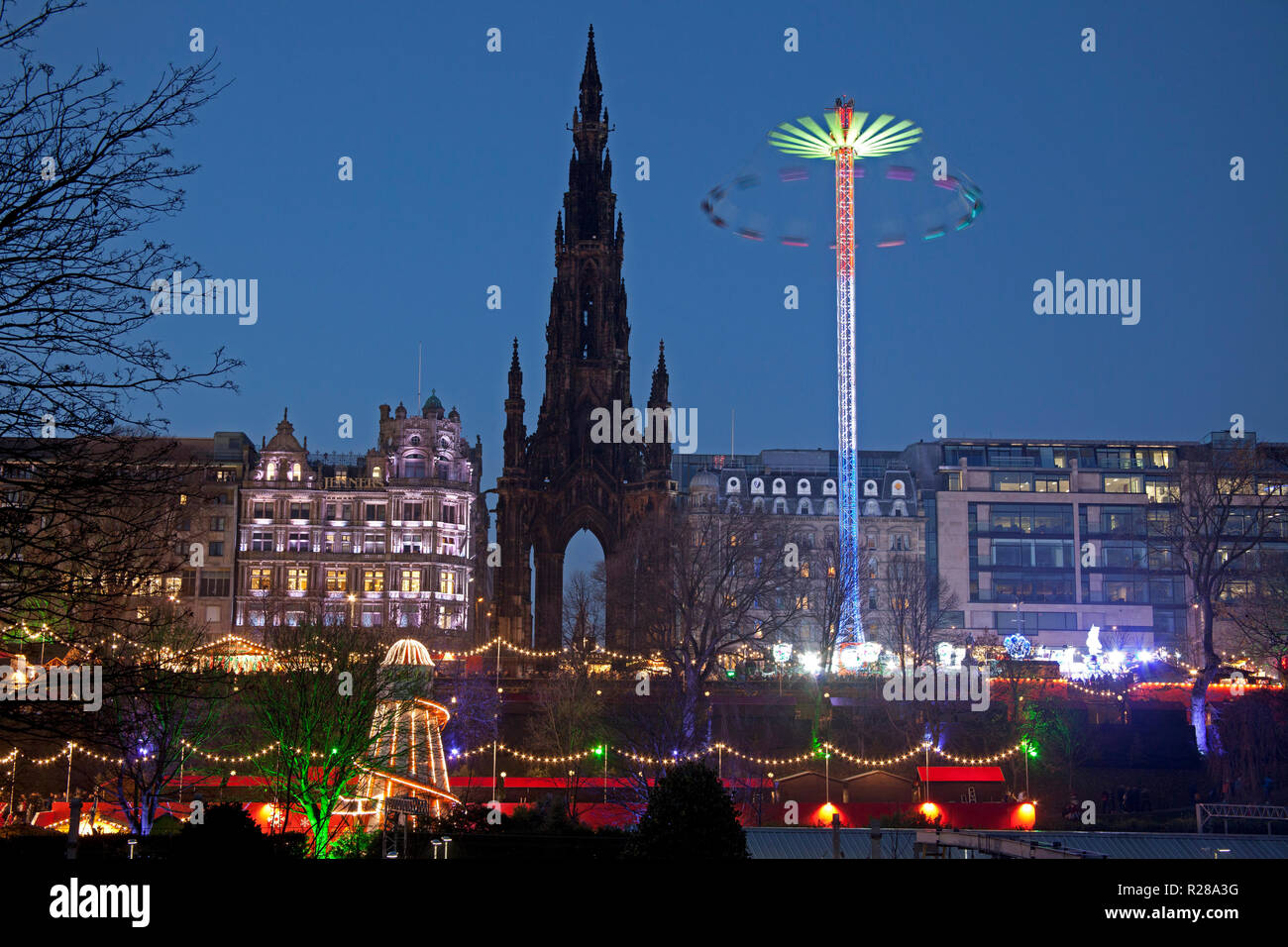 Visit scottish fun fair scottish city centre hi-res stock photography ...