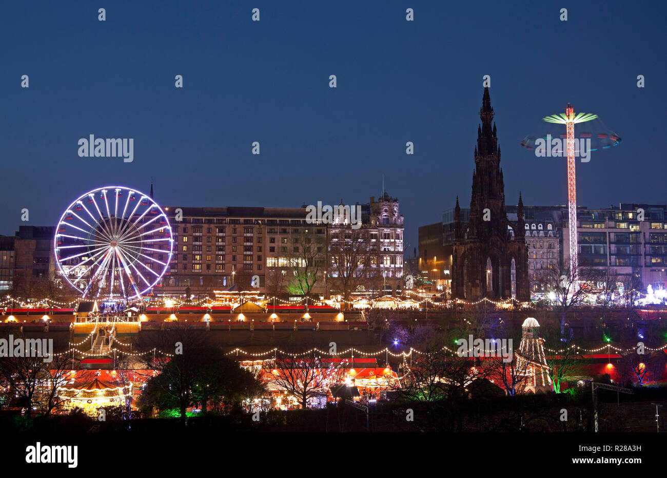Edinburgh, Scotland, UK. 17 Nov. 2018. Edinburgh Christmas Market opens ...