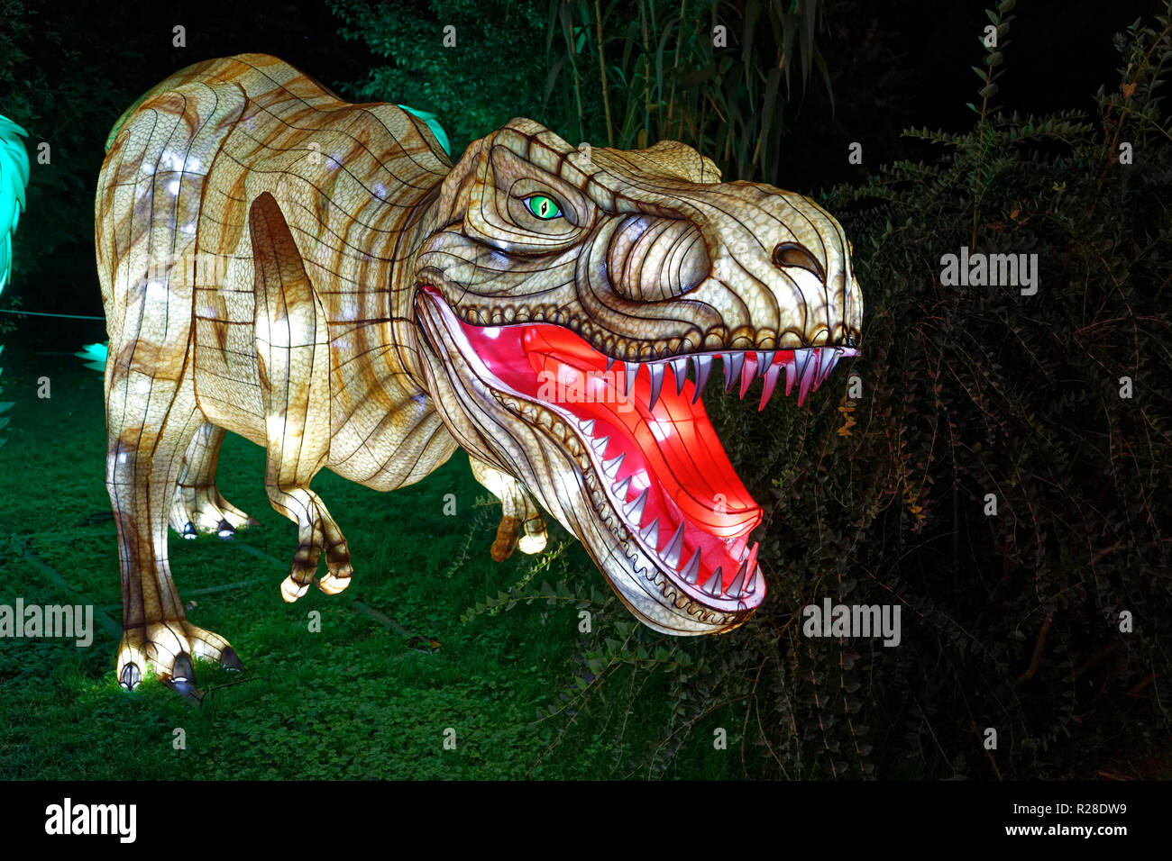 Paris, France. 16th Nov, 2018. Luminous statues representing extinct or ...