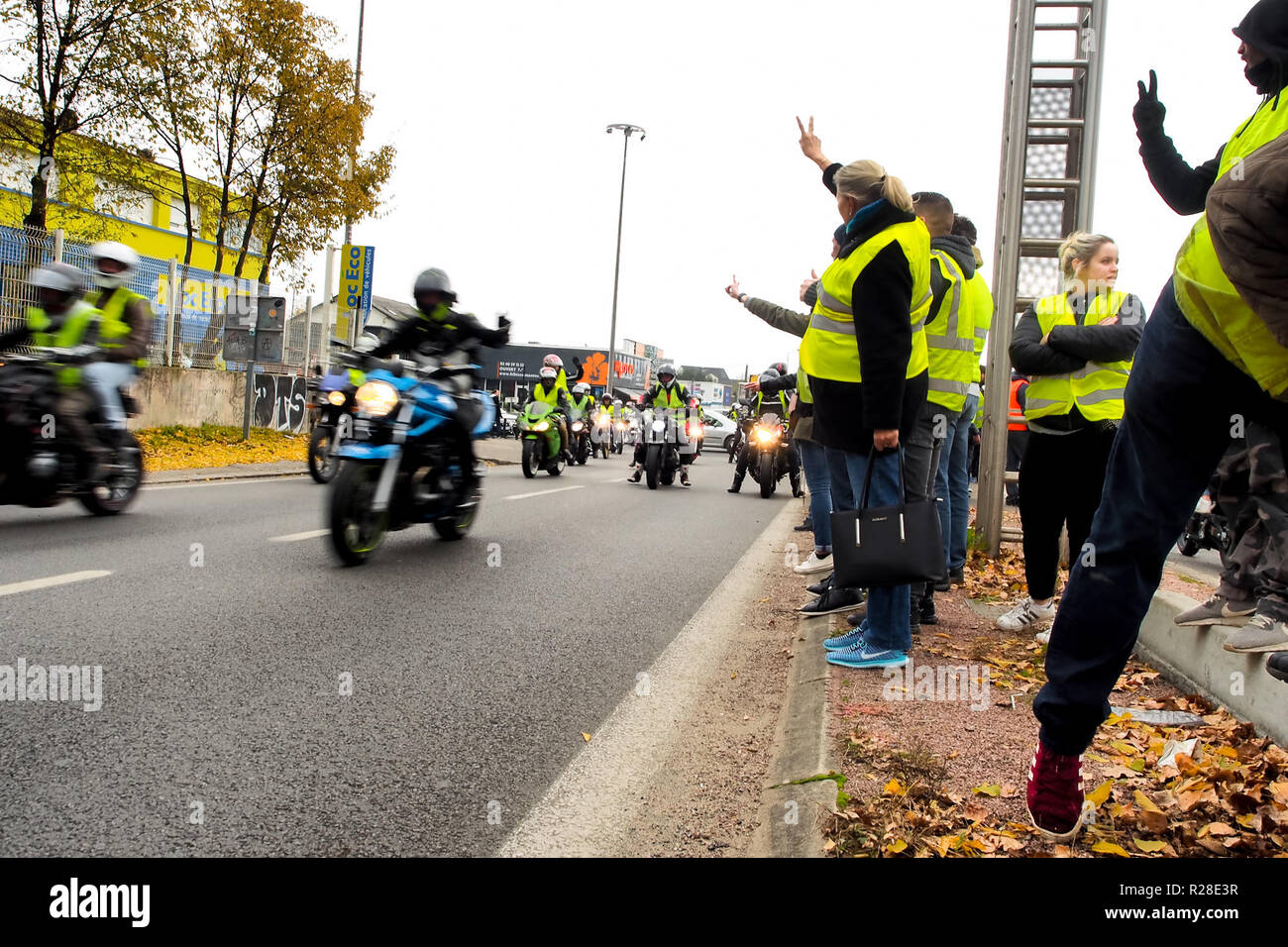Nantes, France. 17th Nov, 2018. Occupation and demonstration of "Yellow ...