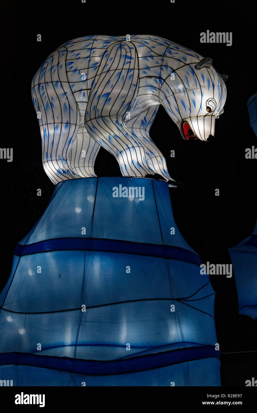 Paris, France. 16th Nov, 2018. Luminous statues representing extinct or ...