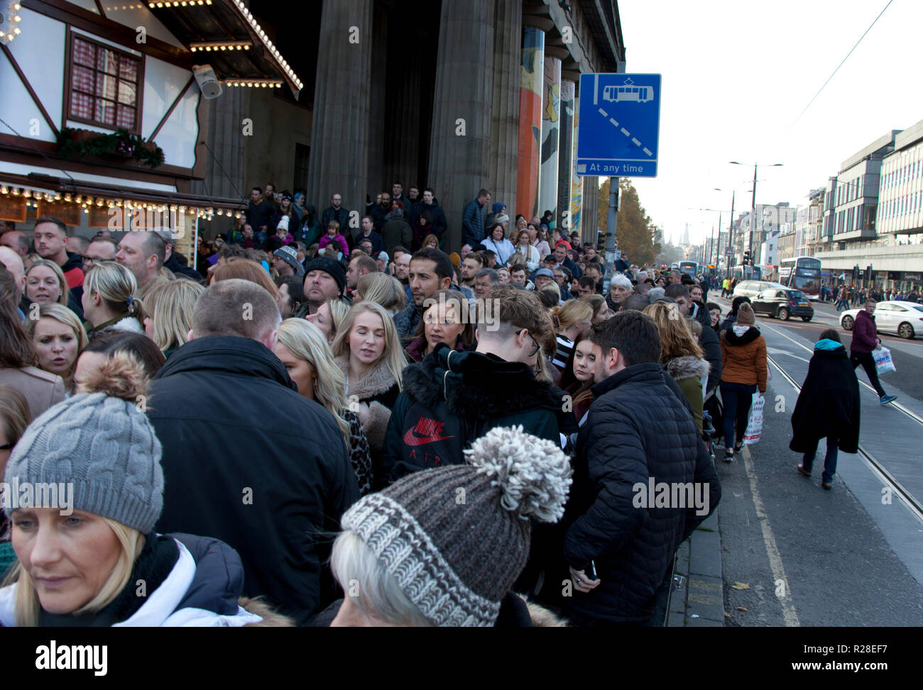 Edinburgh, Scotland, UK. 17 Nov. 2018. Edinburgh Christmas Market opens ...