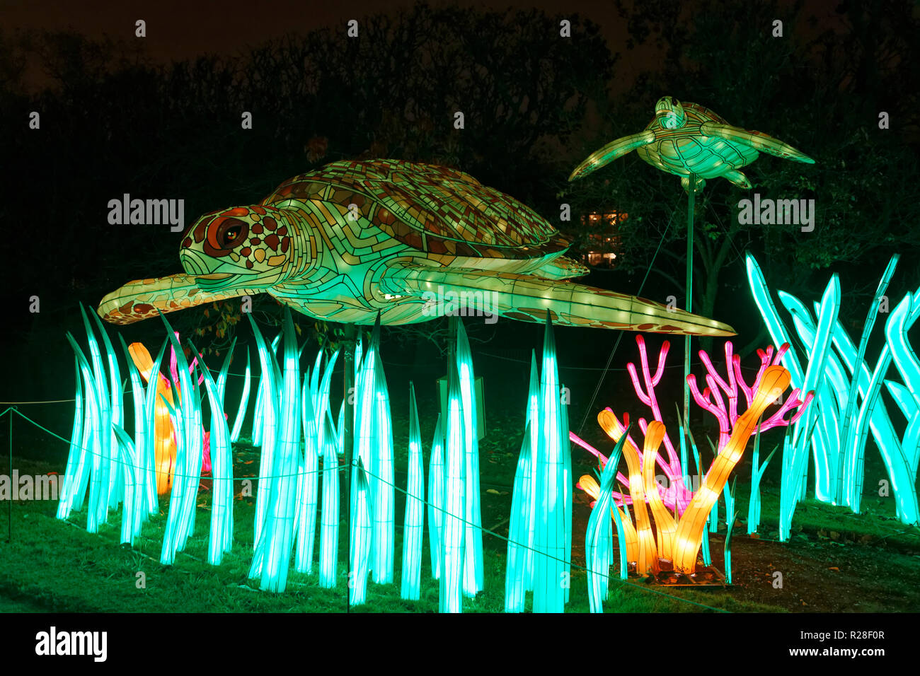Paris, France. 16th Nov, 2018. Luminous statues representing extinct or ...