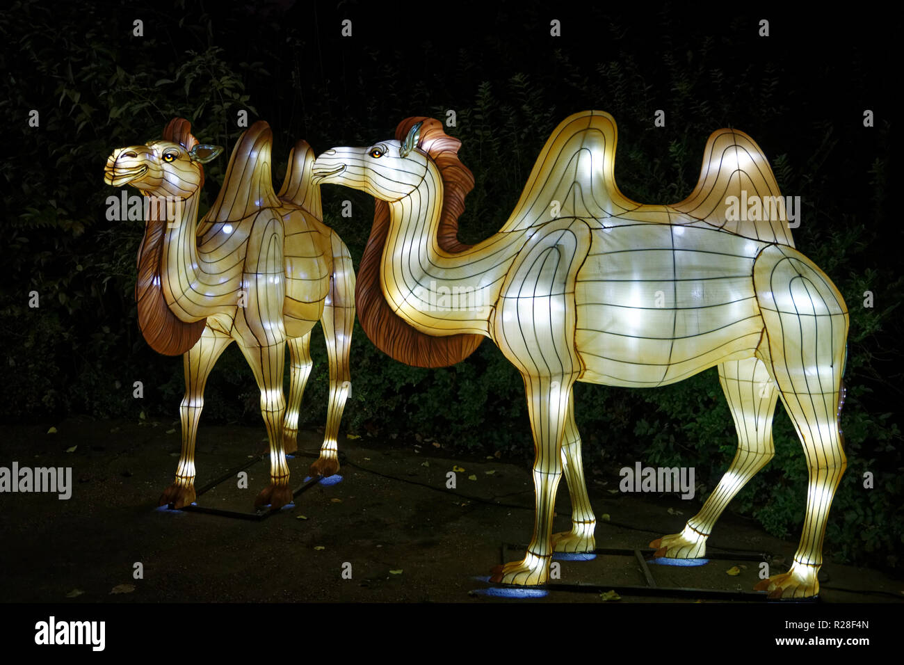 Paris, France. 16th Nov, 2018. Luminous statues representing extinct or ...