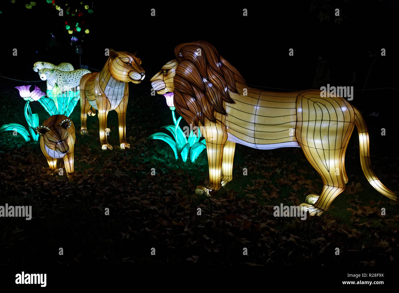 Paris, France. 16th Nov, 2018. Luminous statues representing extinct or ...