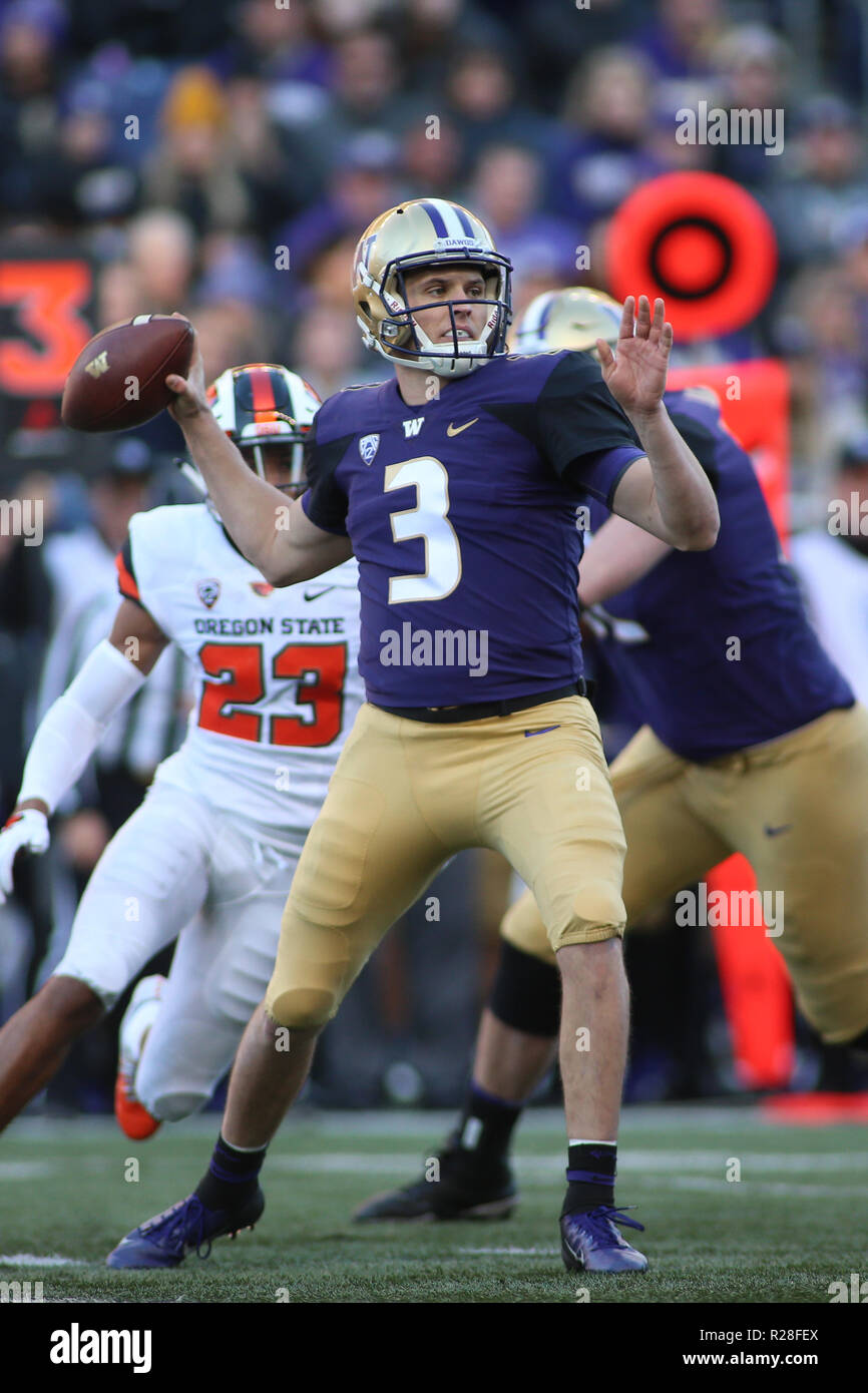 Seattle, WA, USA. 17th Nov, 2018. Washington Huskies quarterback Jake ...