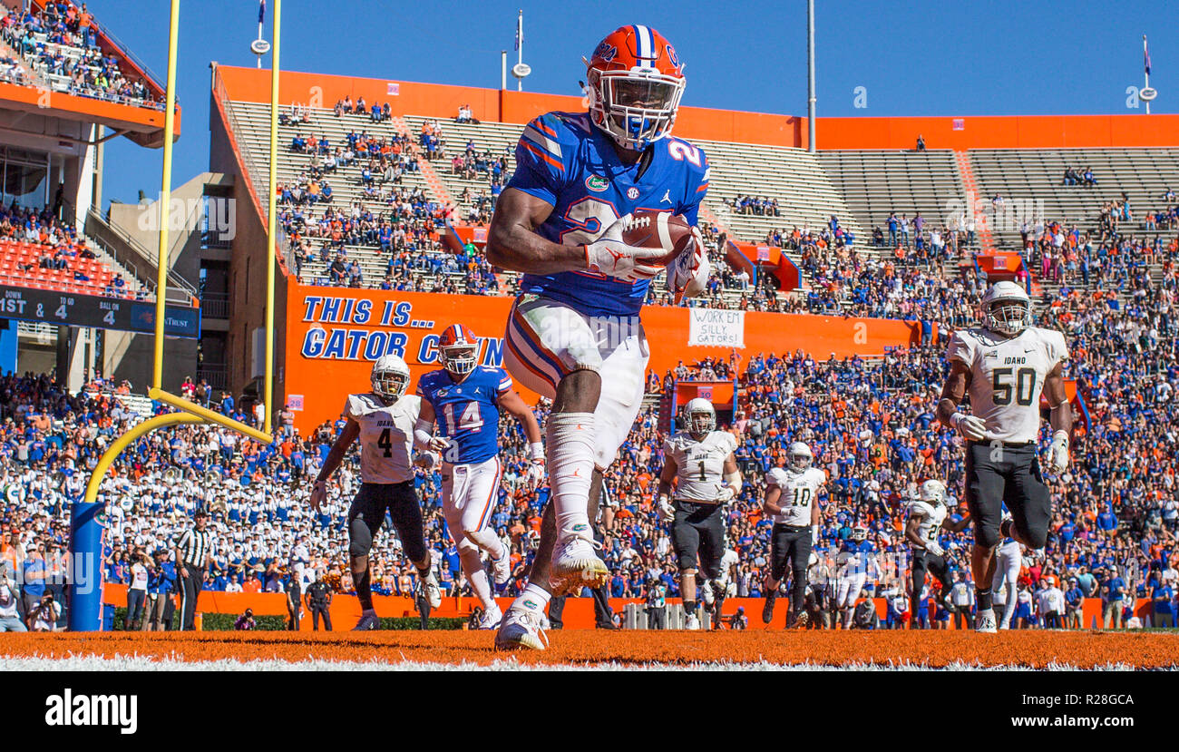 Gary pierce hi-res stock photography and images - Alamy