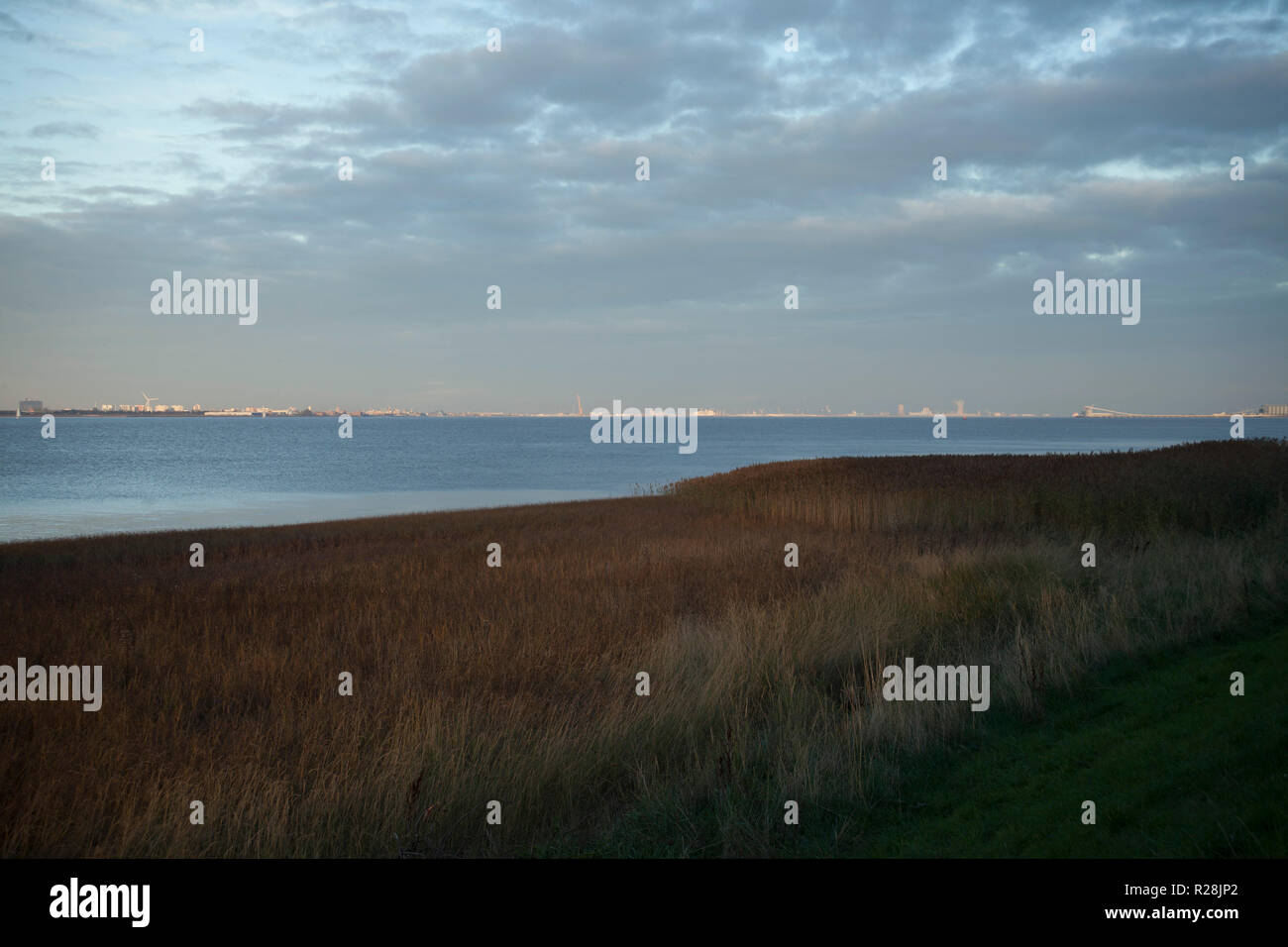 Kingston upon hull skyline hi-res stock photography and images - Alamy
