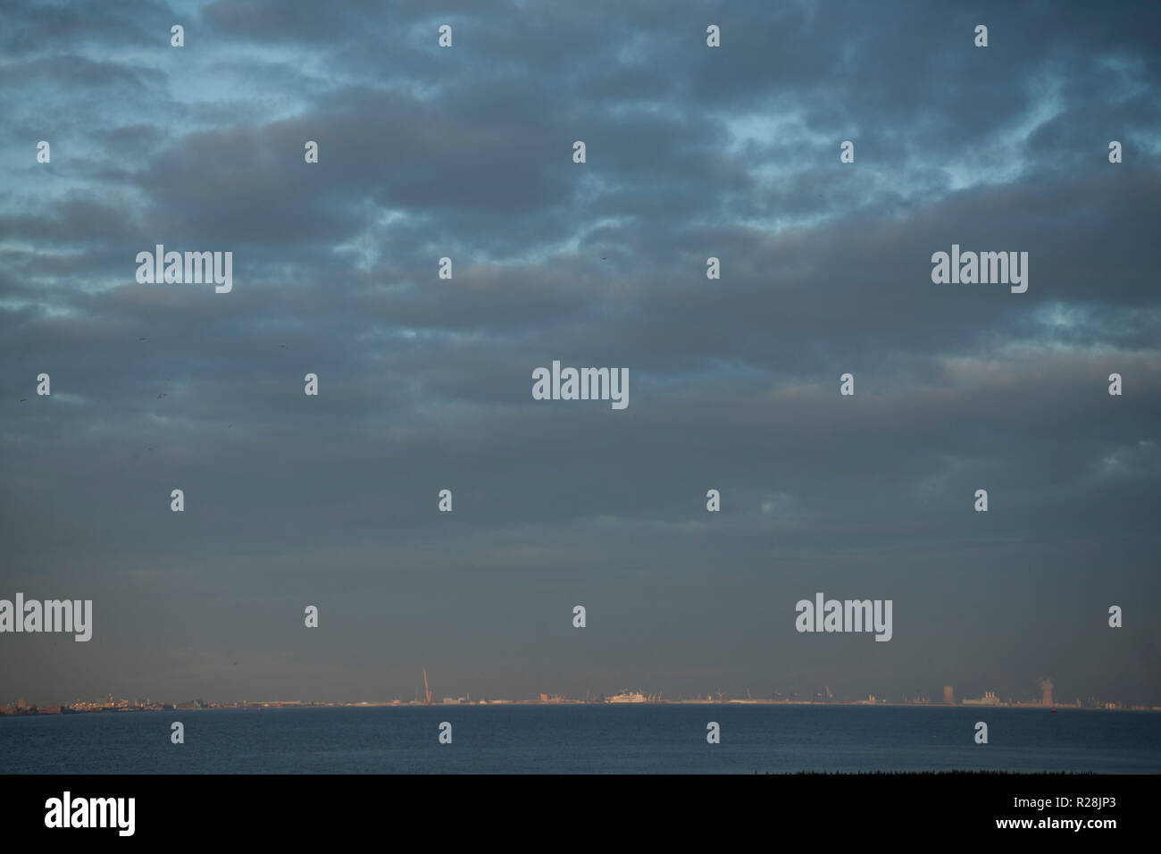 Kingston upon hull skyline hi-res stock photography and images - Alamy