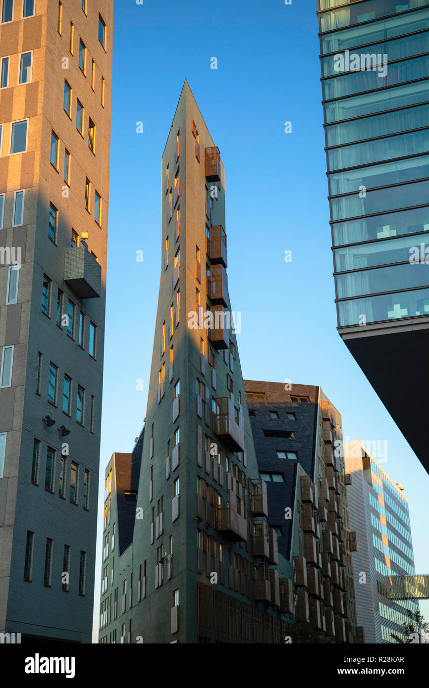 Contemporary modern architecture hi-res stock photography and images ...