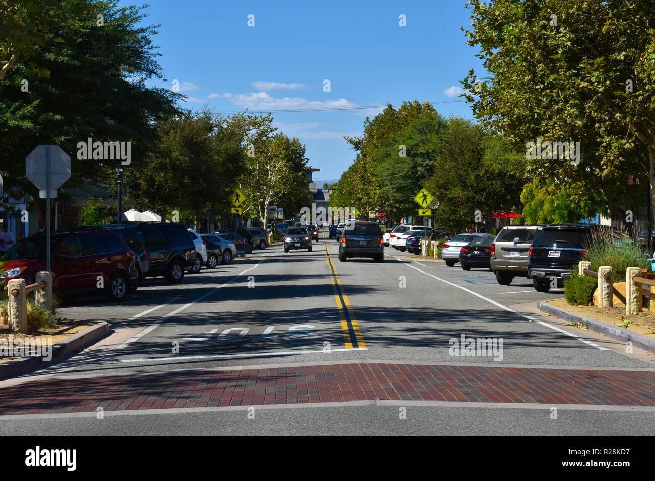 Suburban small local hi-res stock photography and images - Alamy
