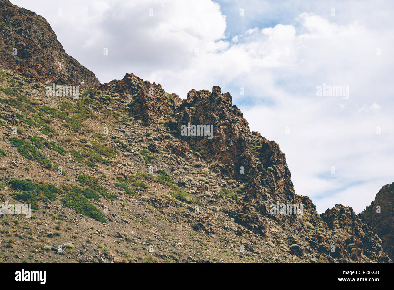 Rugged desert gorge hi-res stock photography and images - Alamy