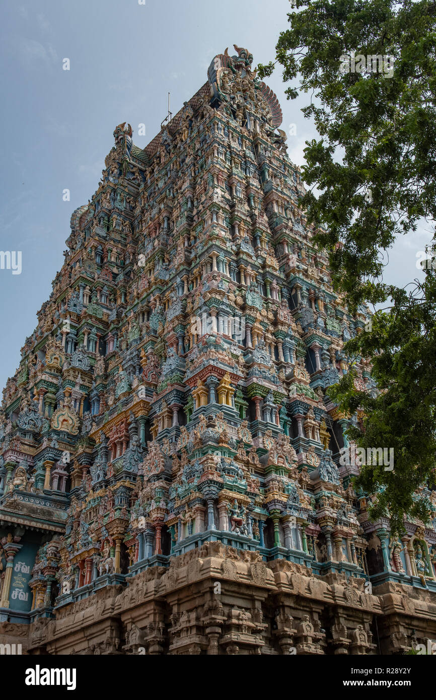 Gopuram madurai meenakshi temple tamil hi-res stock photography and ...