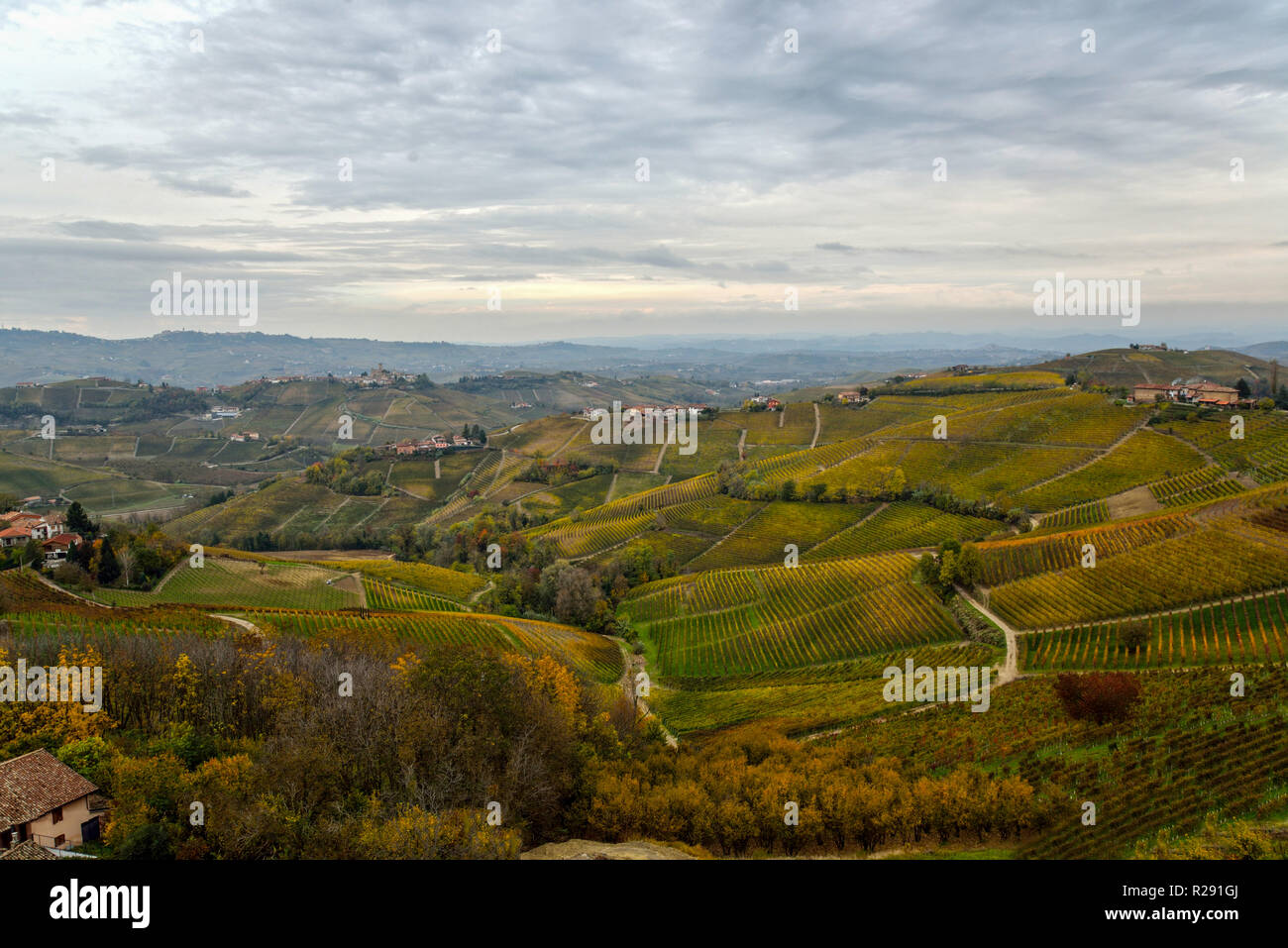 North italy countryside hi-res stock photography and images - Alamy