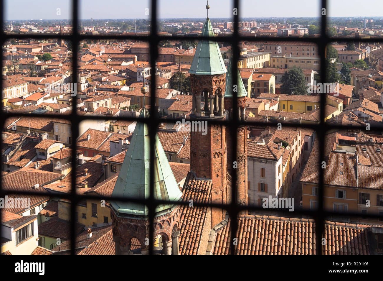 Panorama of Cremona with a view of the Duomo Stock Photo - Alamy