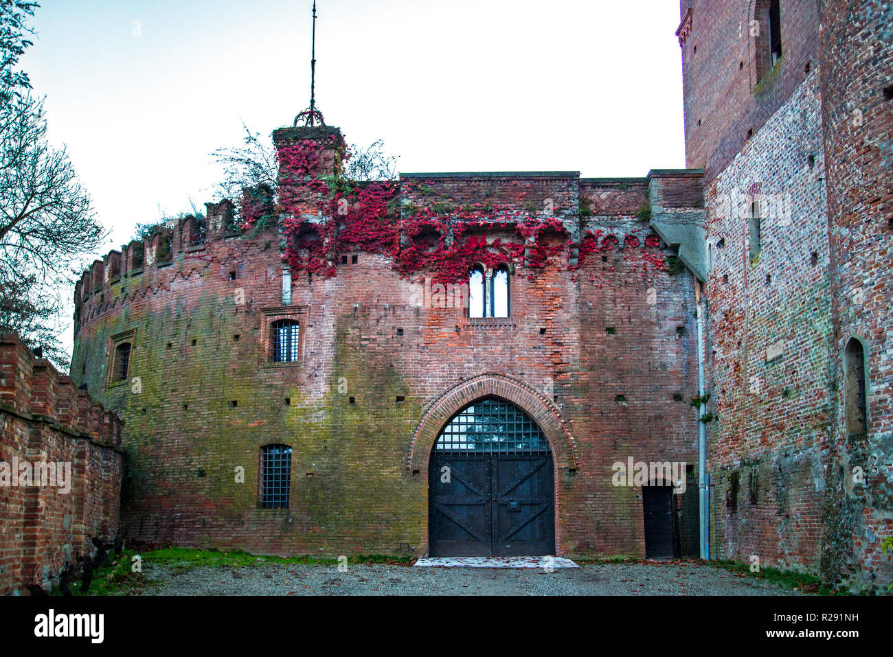 Gabiano castle in Piemonte, Italy Stock Photo - Alamy