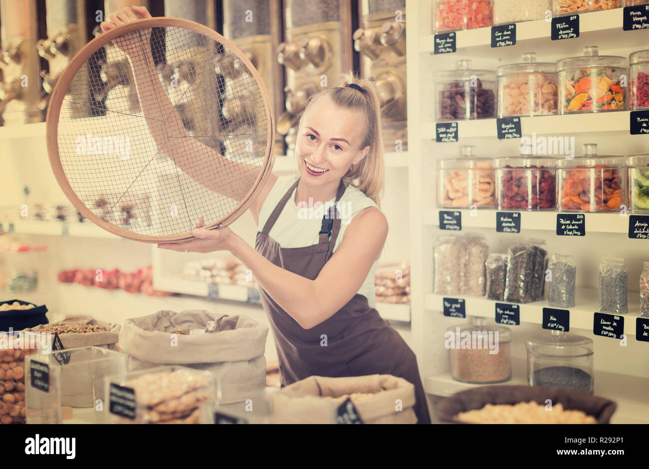 Girl grind hi-res stock photography and images - Alamy