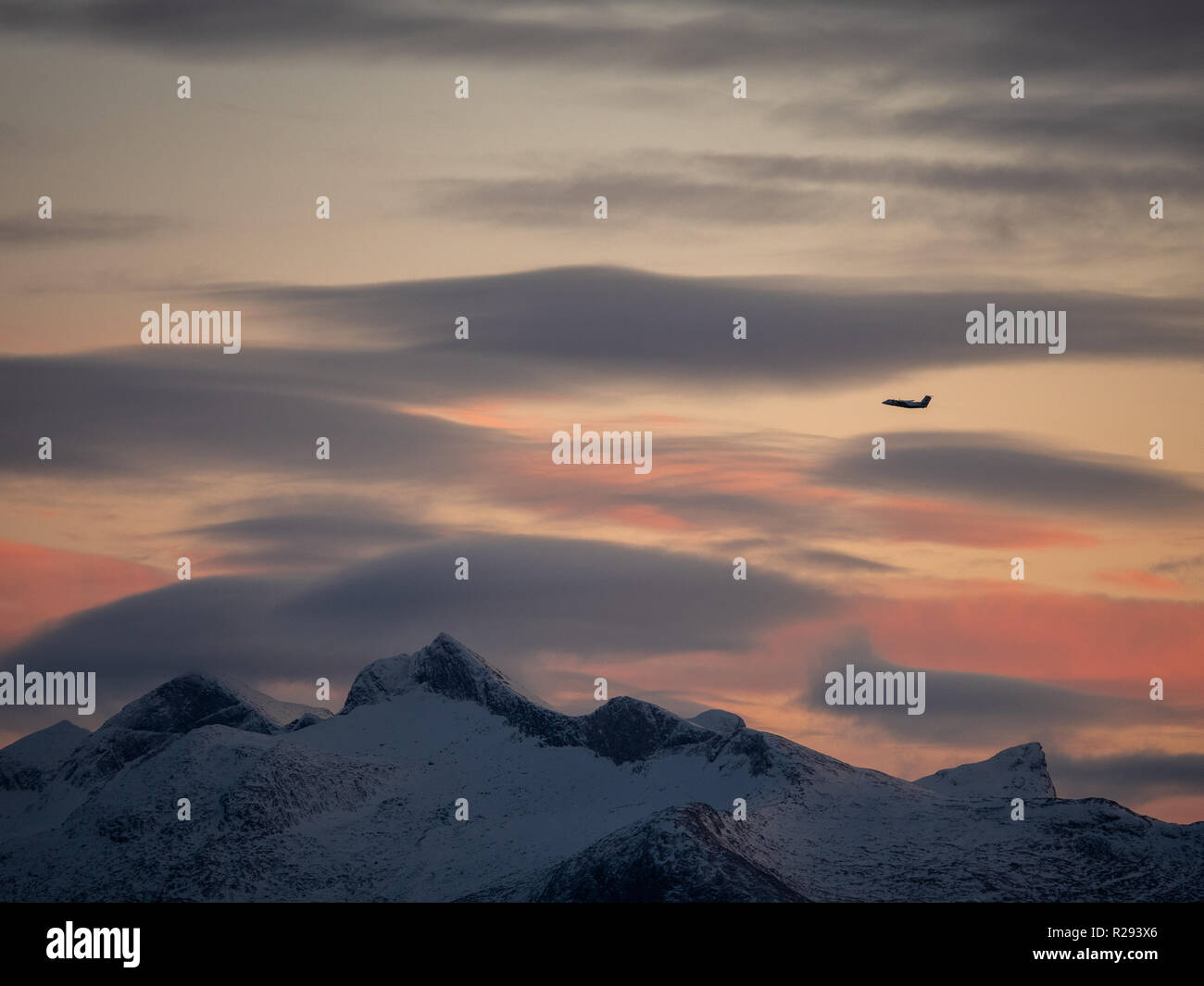 Winter snow plane hi-res stock photography and images - Alamy
