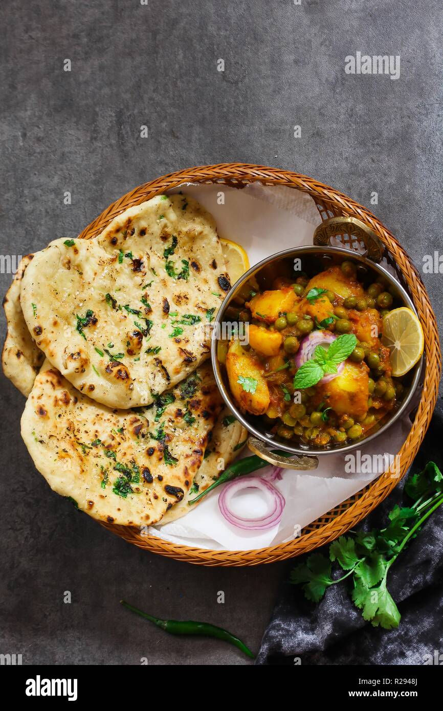 Alu naan traditional indian hi-res stock photography and images - Alamy