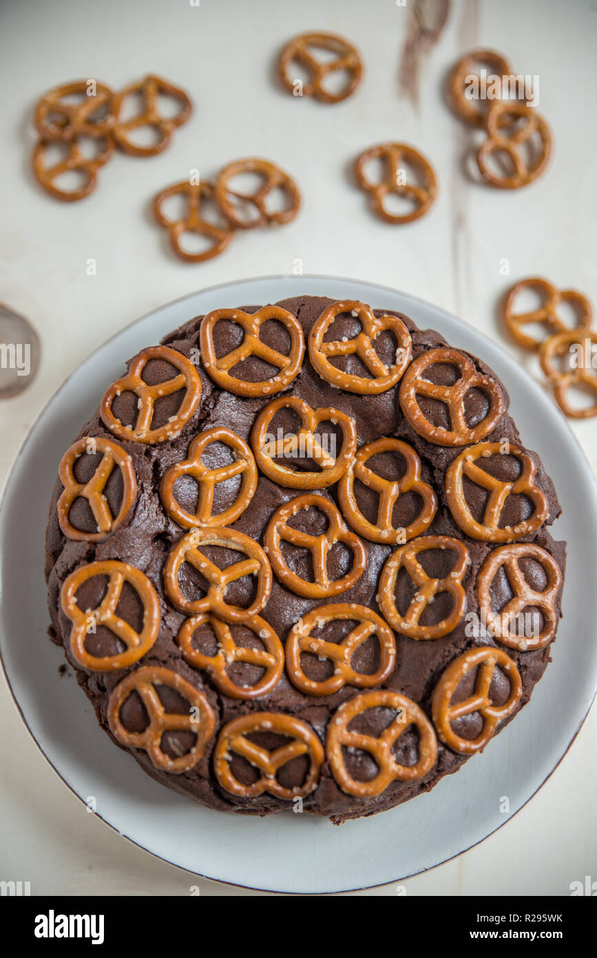 Chocolate Pretzel Cake Stock Photo - Alamy