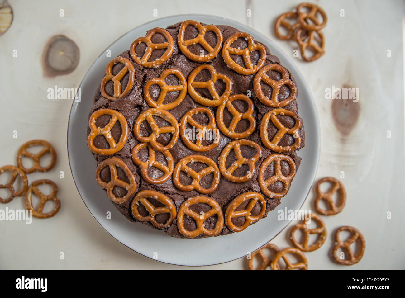 Chocolate Pretzel Cake Stock Photo - Alamy