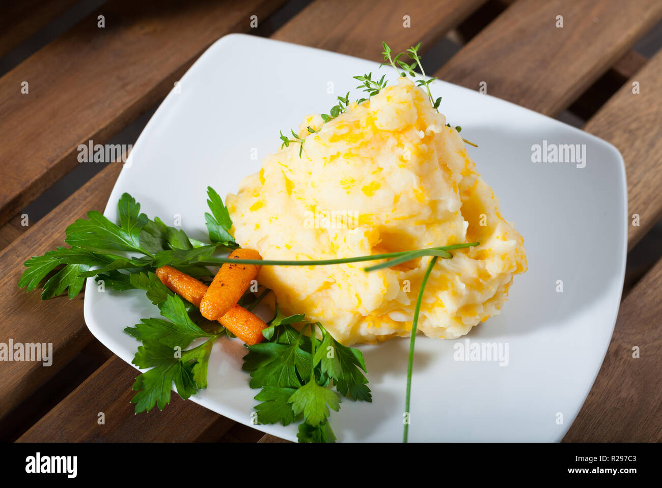 Classic Scottish Clapshot - dish of mashed swede and potato (or neeps ...