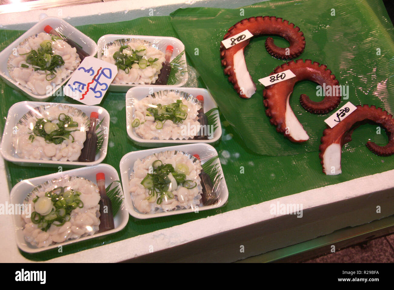 Nishiki kyoto octopus hi-res stock photography and images - Alamy