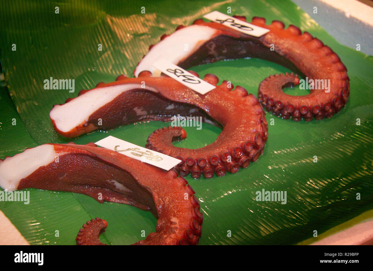Nishiki kyoto octopus hi-res stock photography and images - Alamy