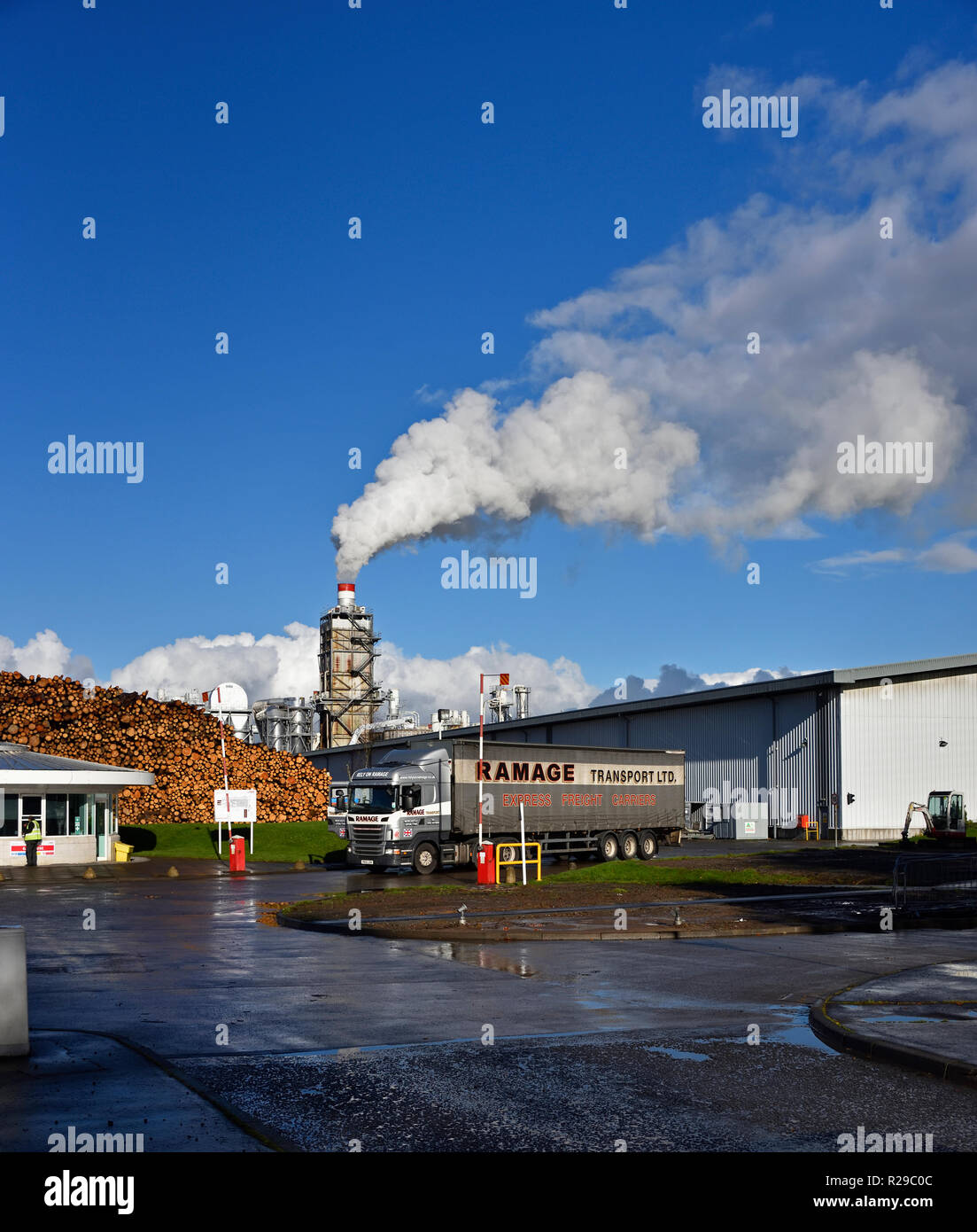 Heavy Goods Vehicle High Resolution Stock Photography and Images - Alamy