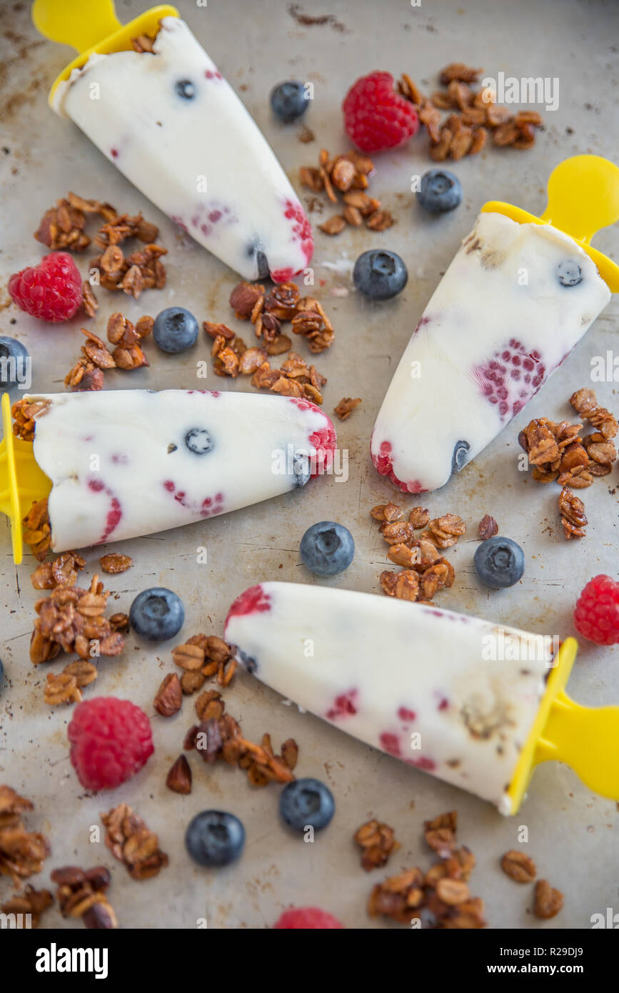 Pop kitchen bar hi-res stock photography and images - Alamy
