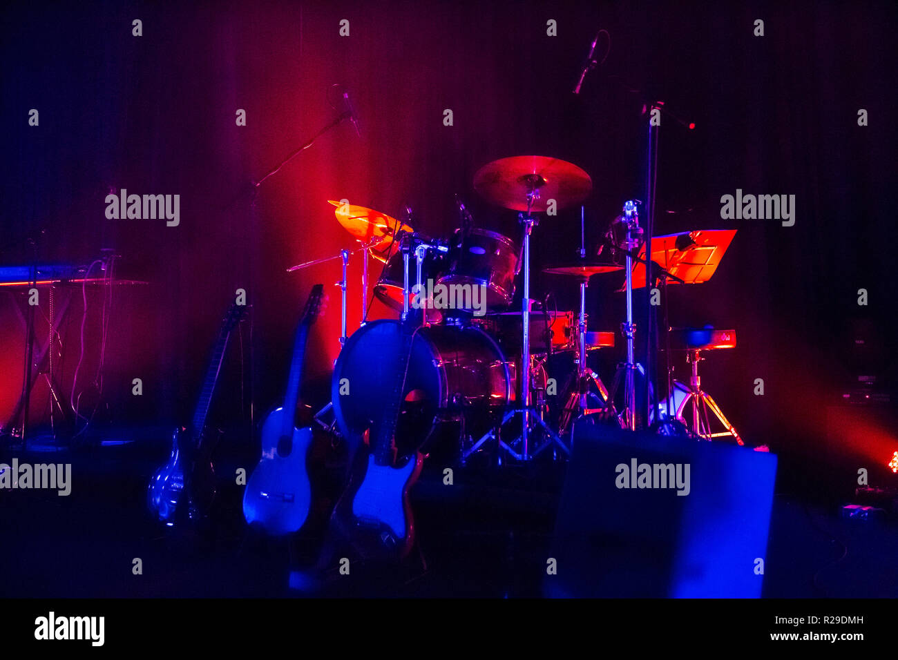 Instagram lighting hi-res stock photography and images - Alamy