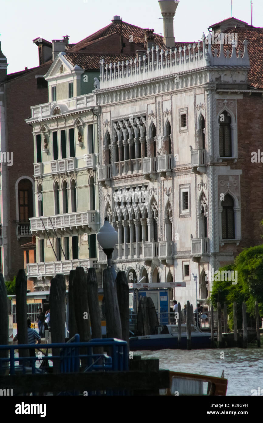 Venice, view of a building on the Grand Canal on the other side, behind ...